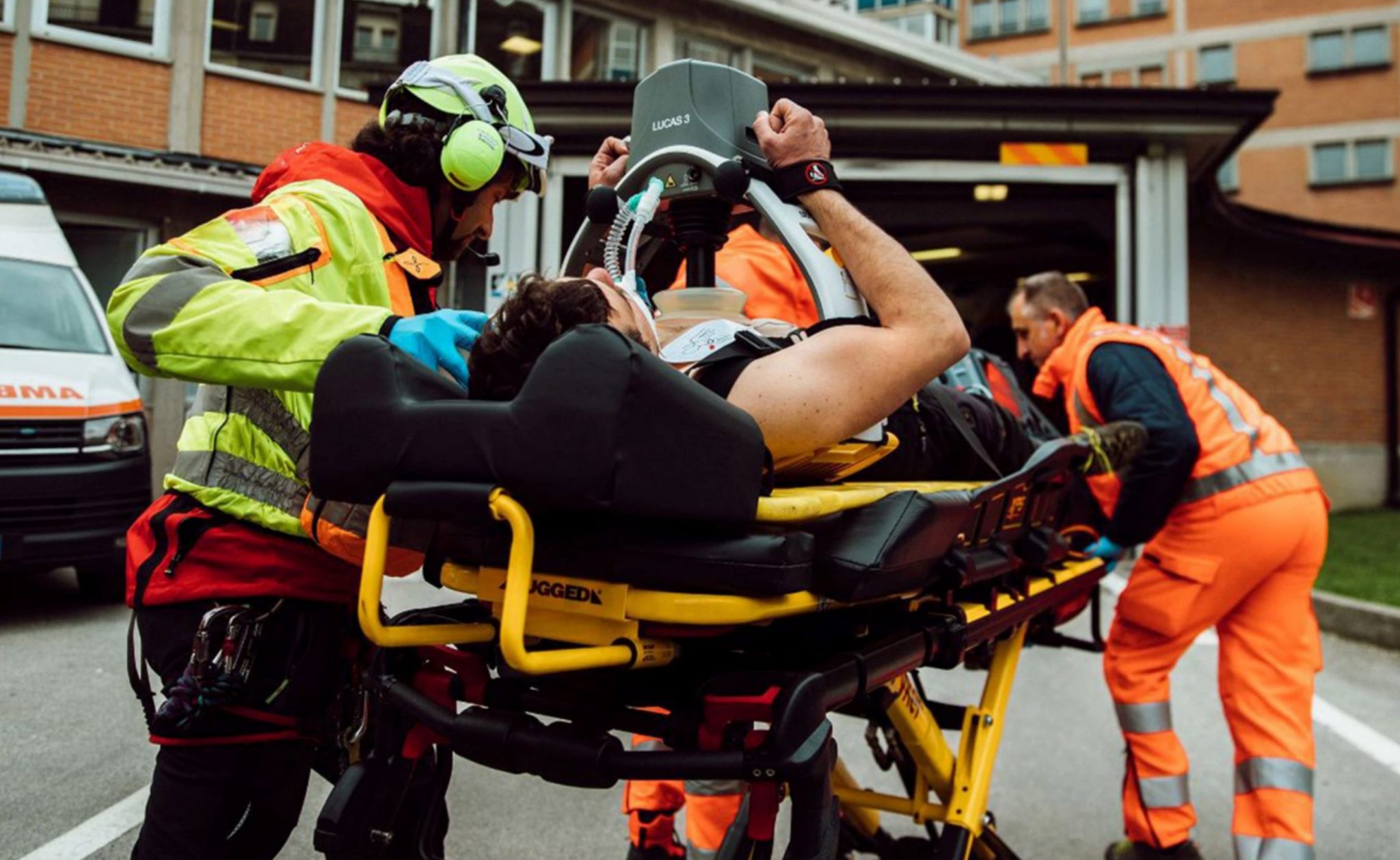 SISTEMA DE COMPRESION TORÁCICA LUCAS 3 - PortalHealth