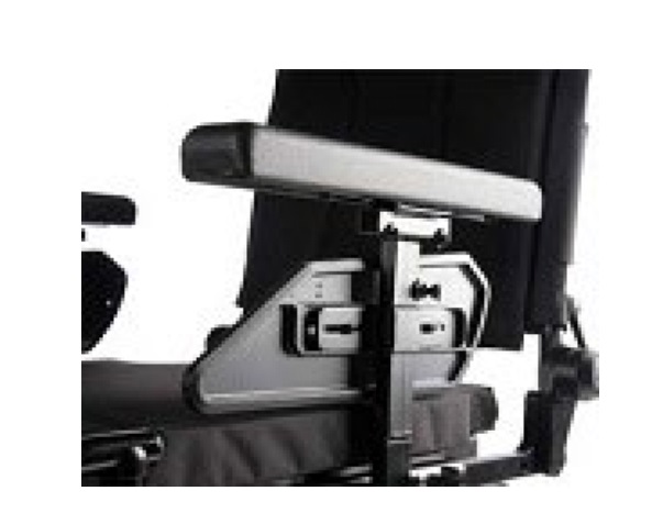 Silla de ruedas motorizada, de tracción trasera, modelo Quickie Q300R ...